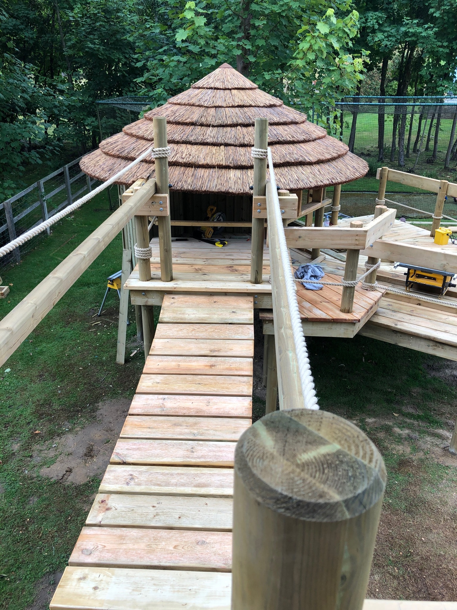 Garden Treehouse, Ottershaw, Surrey, UK | Treehouse Life