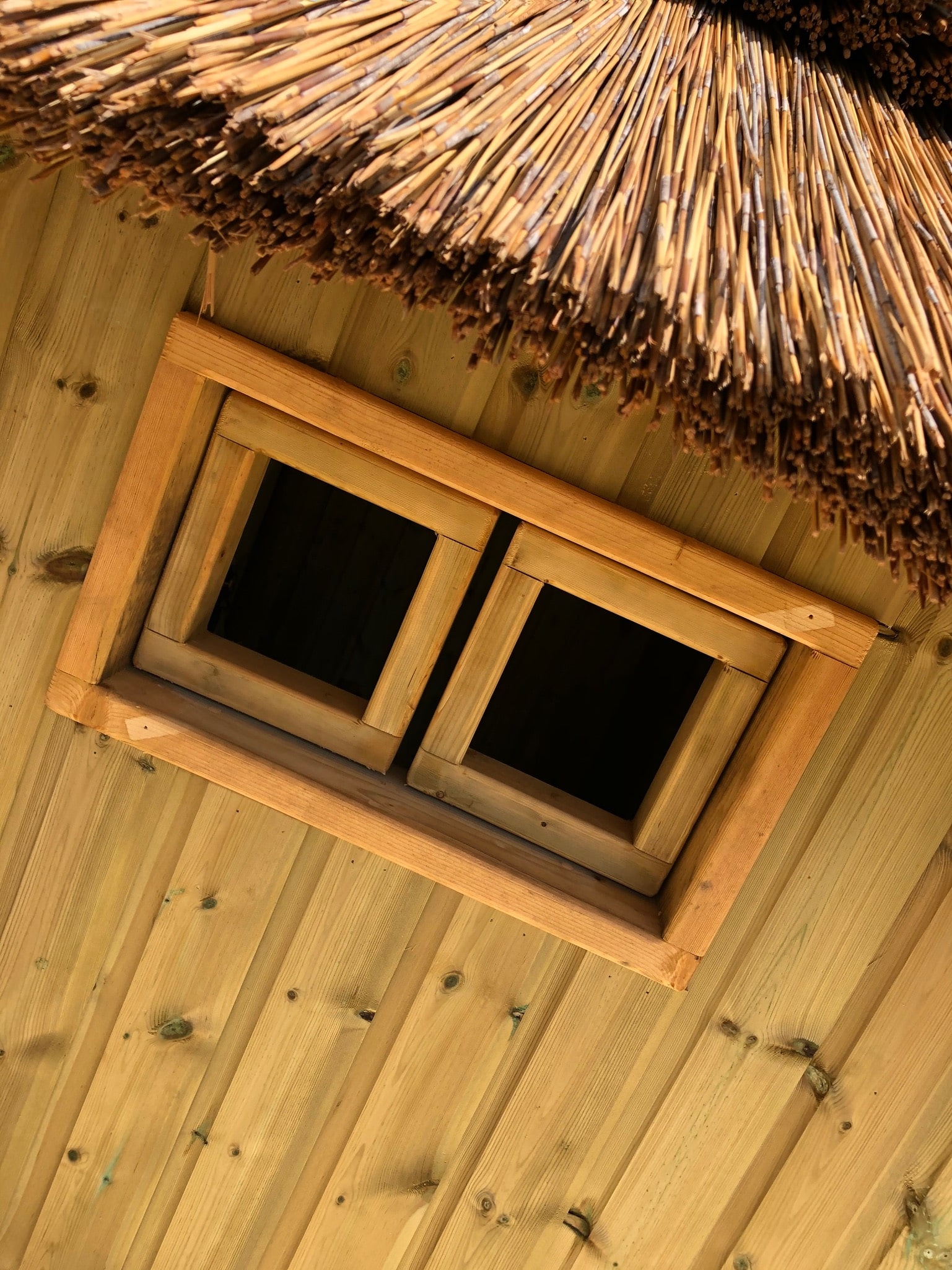 Garden Treehouse, Ottershaw, Surrey, UK | Treehouse Life