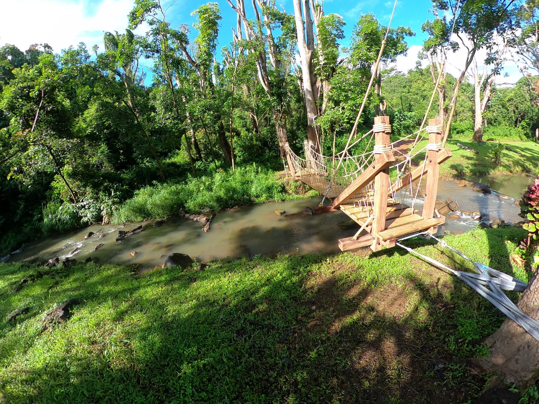 4 Rope Bridges, Luxury Resort, Kauai Island, Hawaii | Treehouse Life